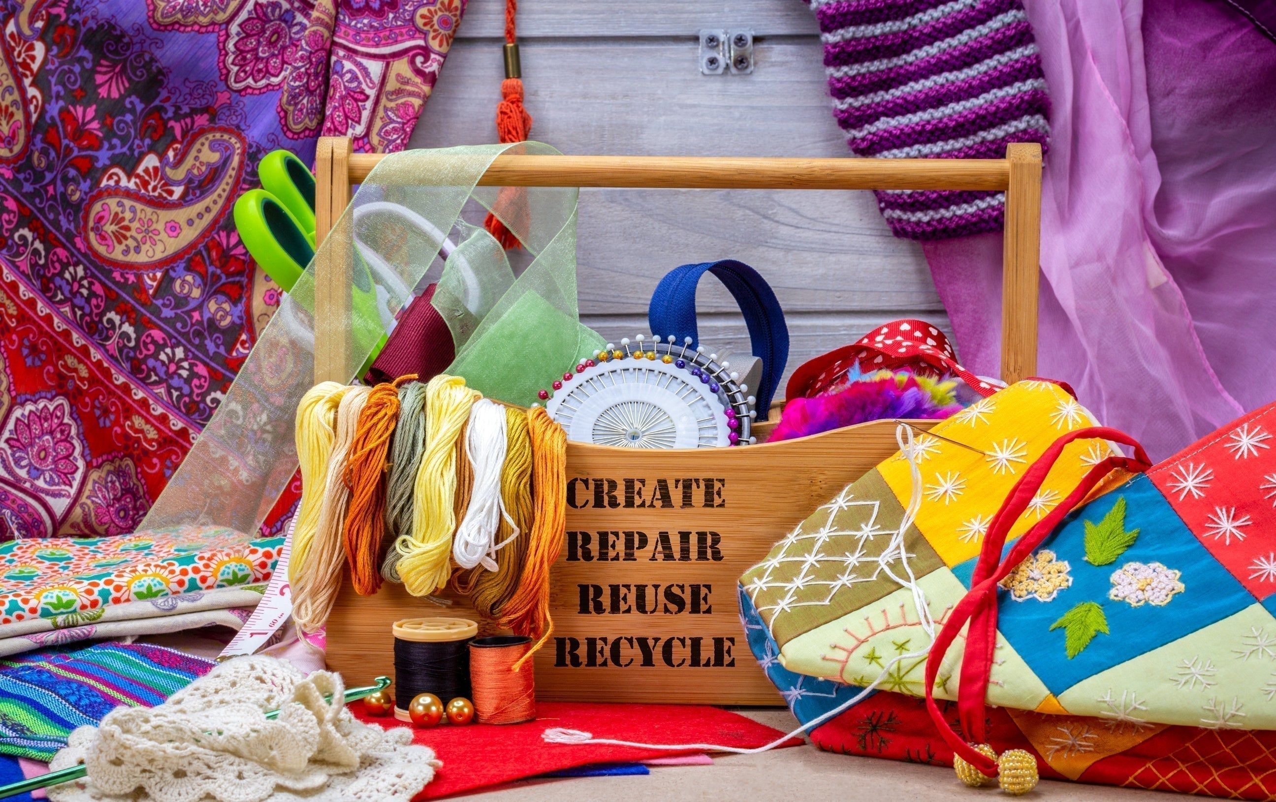 A Guide to Embracing the Circular Economy Through Recycling and Upcycl ...